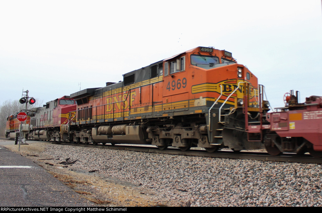 BNSF 4969
